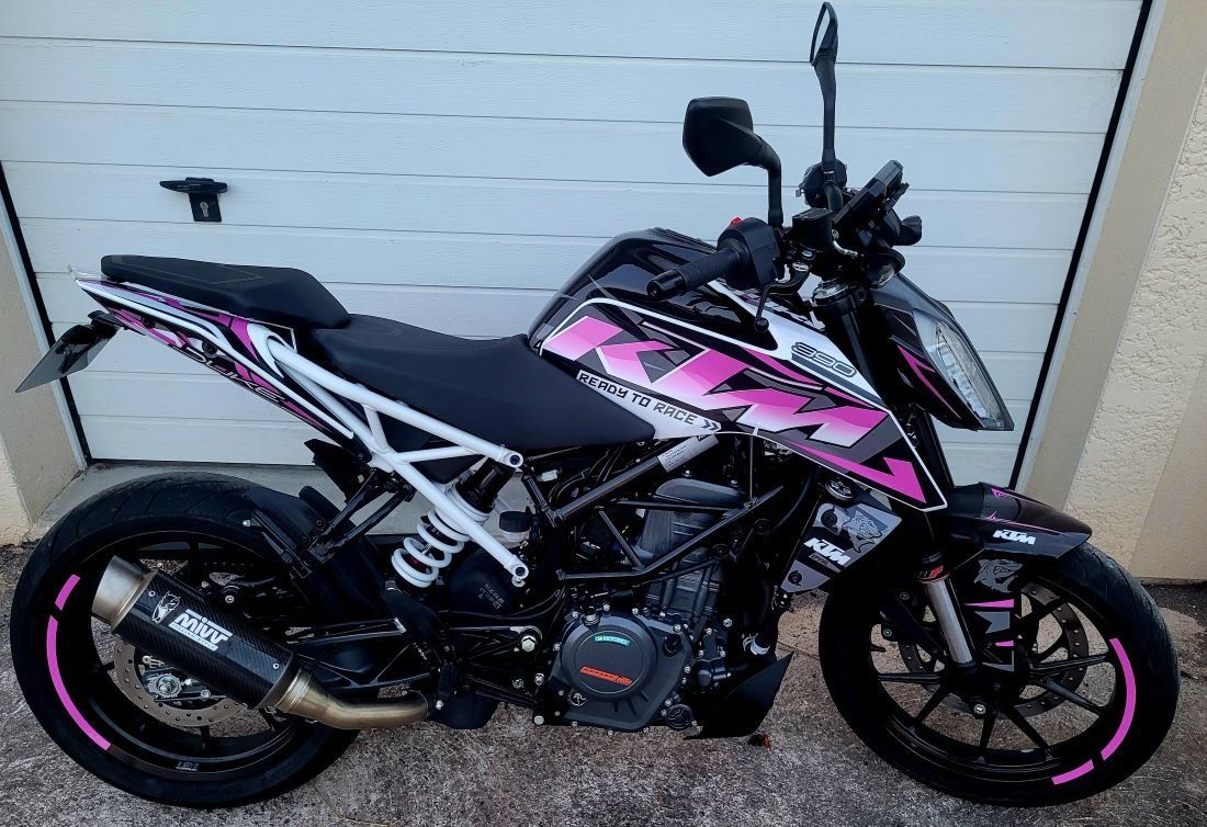 Kit déco Perso KTM DUKE 125 > 1390 cc - ROSE - VIOLINE