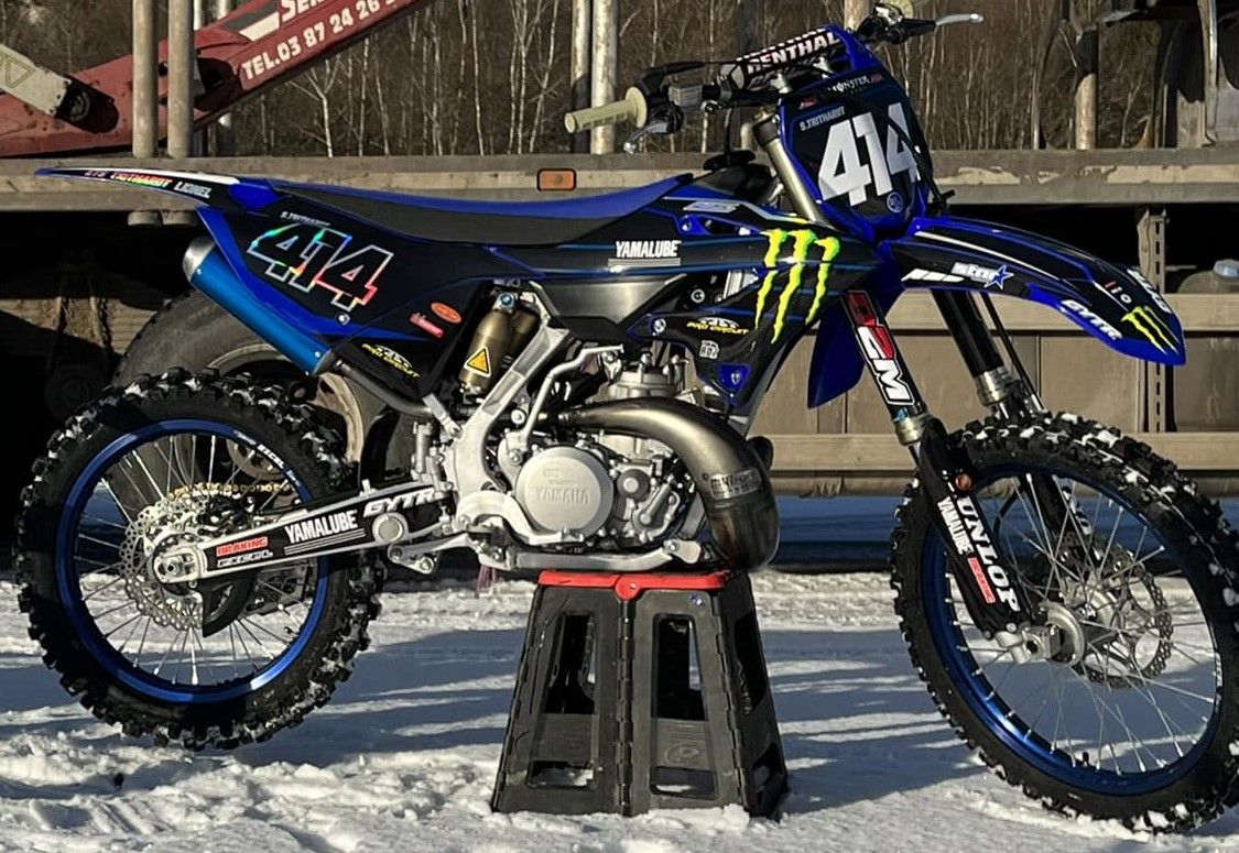 Kit déco yamaha YZ 125 / 250 ( 2022 / 2023 / 2024 /2025 /2026 )